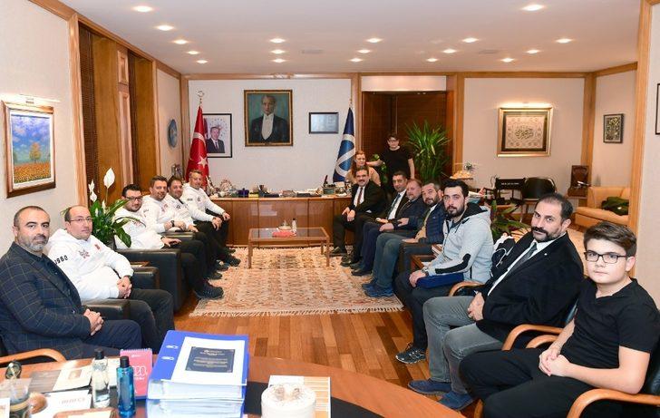 Erzurum Kayak Kulübü Başkanı Alaftargil, Rektör Çomaklı’yı ziyaret etti ...