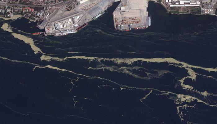 Marmara Denizi'ndeki müsilaj kabusu uzaydan görüntülendi - Teknoloji ...
