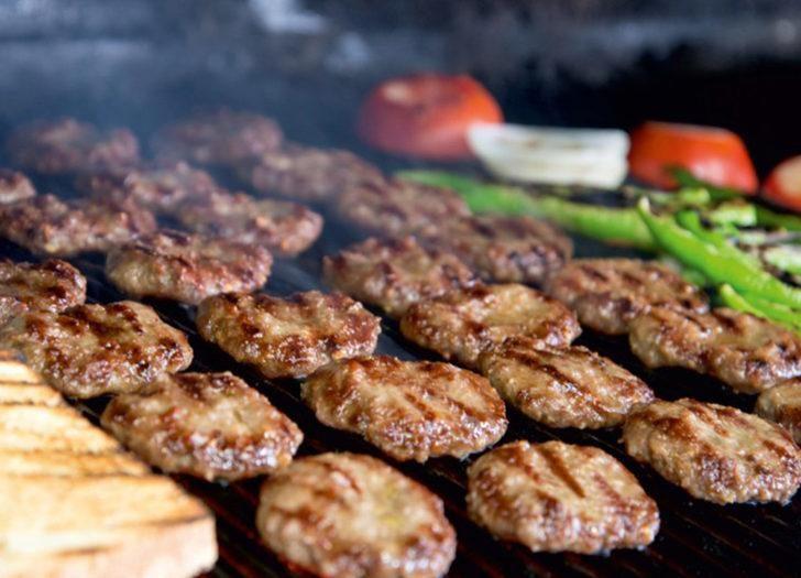 Akçaabat köftesi nasıl yapılır? Akçaabat köfte malzemeleri neler?Tarifler