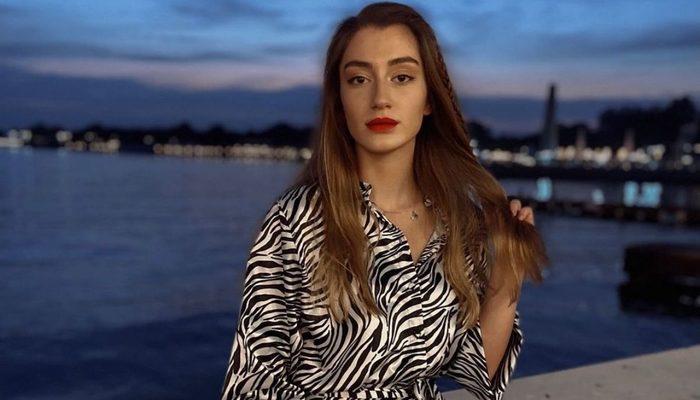 Çok Güzel Hareket 2 oyuncusu Fatma Tezcan deniz kıyısından bikinili poz ...