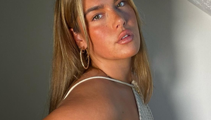 Büyük beden model Pearl Froud, beden pozitifliği paylaşımıyla sosyal ...