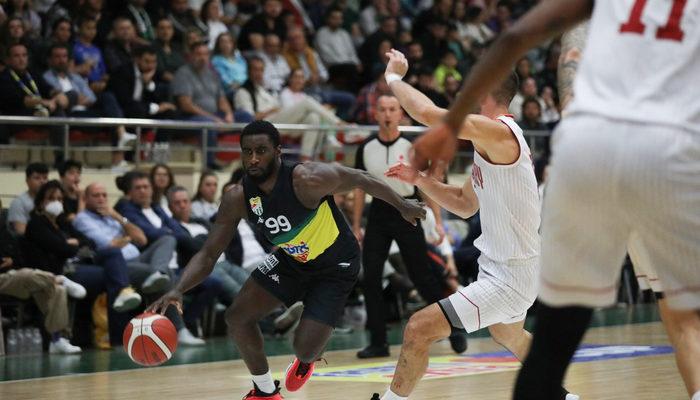 Frutti Extra Cup'ın şampiyonu Frutti Extra Bursaspor oldu