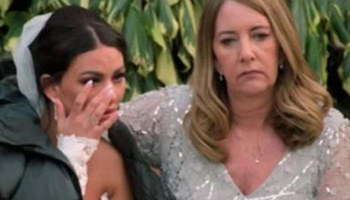 Jess O'Connor sevgilisi ve üvey annesini koltukta cinsel ilişki ...