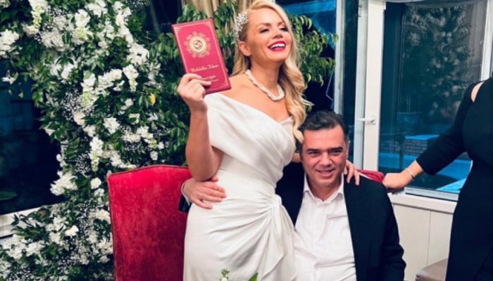 Yeşilçam'ın Sezercik'i Sezer İnanoğlu 4. kez evlendi! Çocukluk aşkı ...