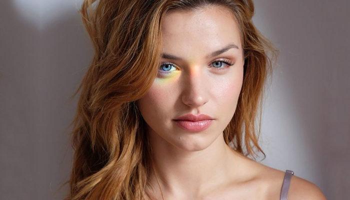 Elite'in kızıl güzeli Mirela Balic transparan bluzuyla geceleri yaktı! Göğüs ucunu gizlemedi ...