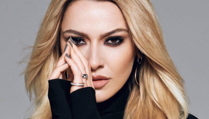 Hadise sütyensiz fotoğrafıyla büyüledi! Nefes kesen paylaşım - Magazin ...