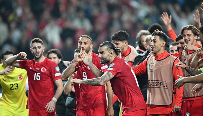 A Milli Takım, FIFA sıralamasında 2 basamak yükseldi - Milli Takım