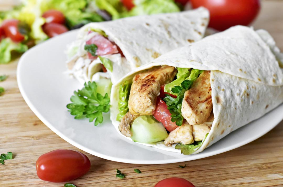 Tavuklu wrap tarifi: Tavuklu wrap nasıl yapılır? - Tavuk Tarifleri