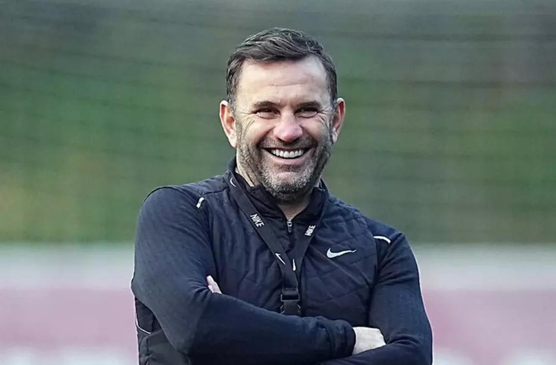 Galatasaray'da iç transferde imza geldi! Efe Akman ile 4 yıl daha ...