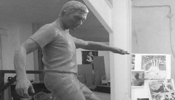 Lefter'in heykeli dikildiFenerbahçe