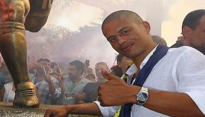 'Alex heykeli dikilecek adam değil'Galatasaray