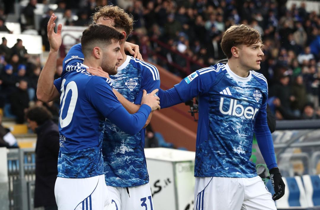 Como, Torino'yu gol yağmuruna tuttu! Avrupa kupalarına göz kırptı ...